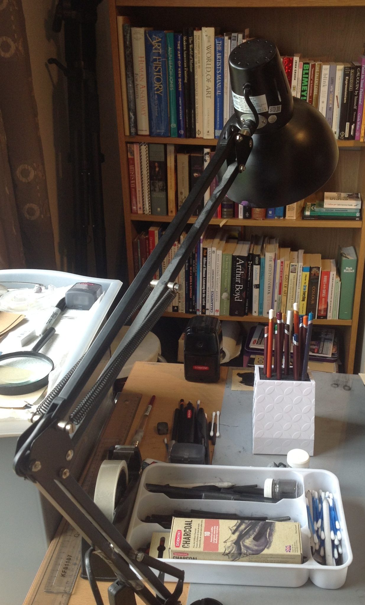 How to set up your Drawing Desk (this is how I set up my table)